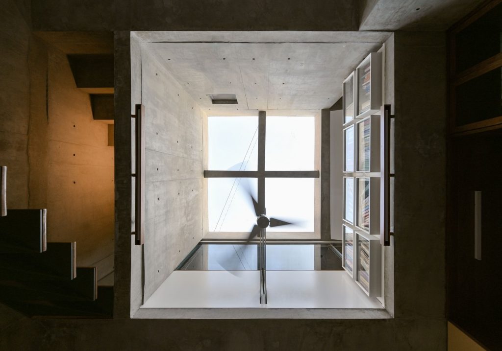 A Modest House in Pol Neighborhood by inpractice - RTF | Rethinking The ...