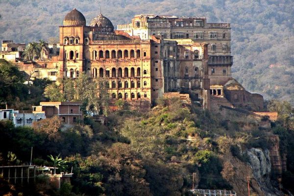 15 Places to Visit in Jammu for Travelling Architect - RTF