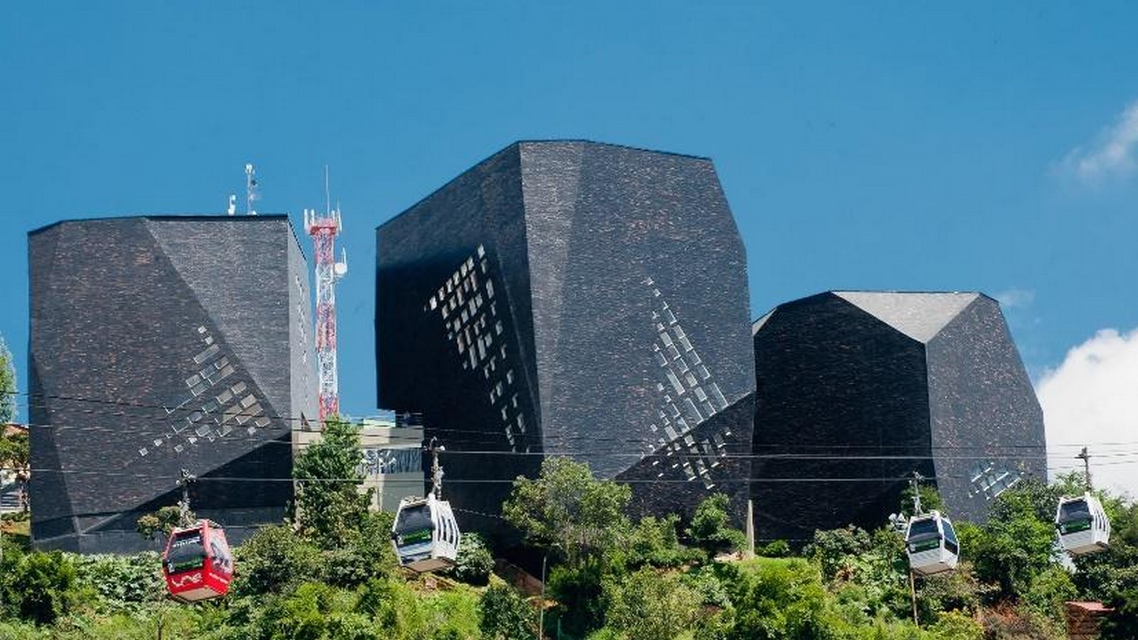 10 Examples of Contemporary Public Spaces - RTF | Rethinking The Future