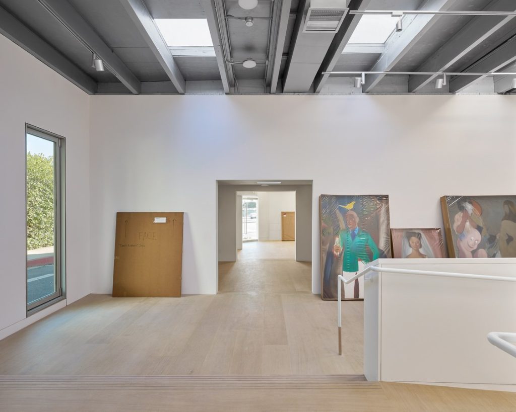 West Coast Headquarters for Phillips Auction House by Formation ...