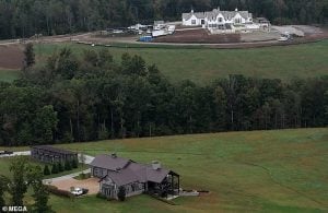 Carrie Underwood House: 10 Facts through Architect's Lens - RTF