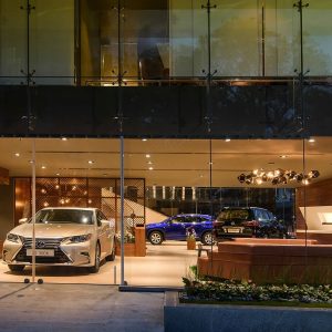 Lexus Store by Ds2 Architecture - RTF | Rethinking The Future