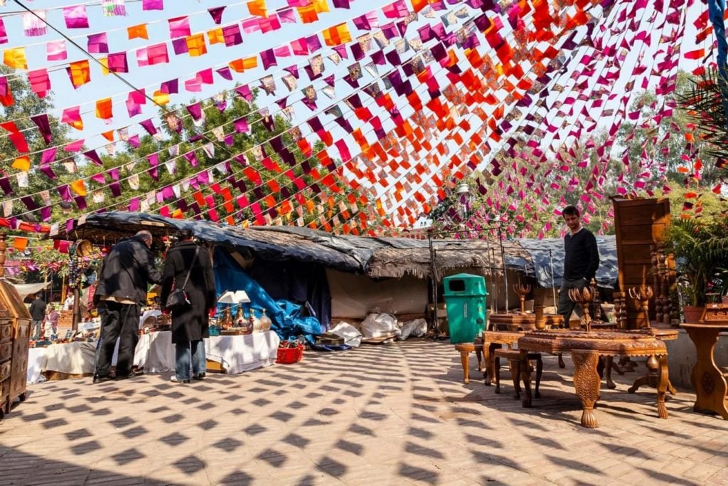 Dilli Haat- Market place showcasing Indian culture - RTF | Rethinking ...