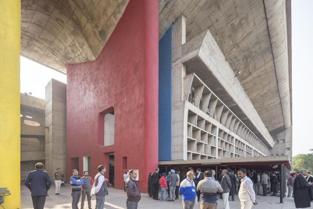 Le Corbusier: The Modernist Architect who Redefined the Built Environment