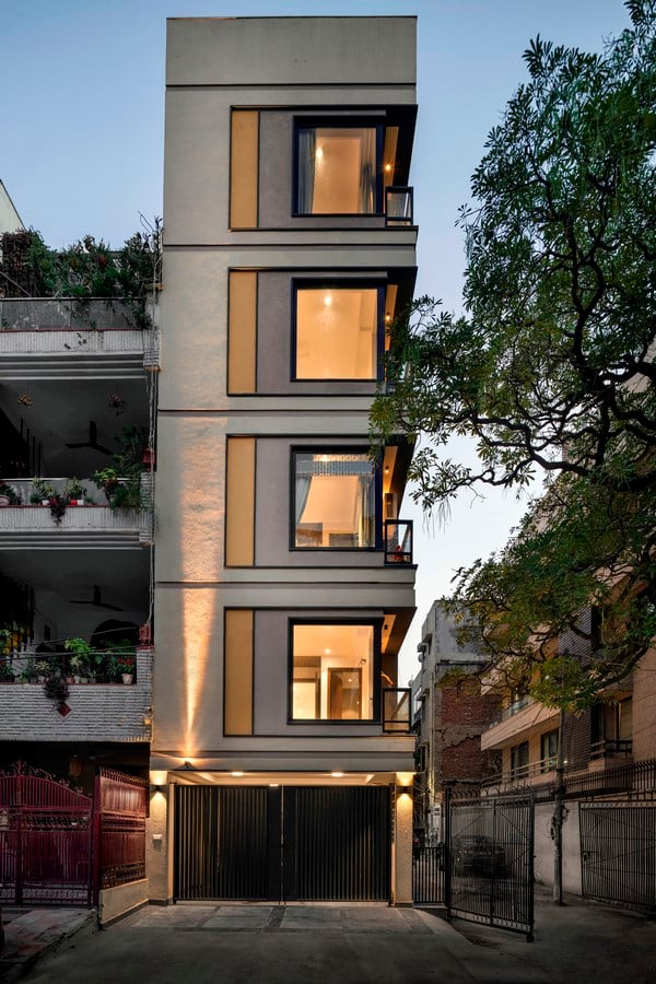 Yellow Line Apartment by Ajay Nirmal Architects - RTF | Rethinking The ...