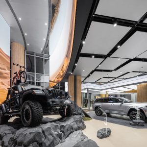 The First Jeep Flagship Center- Jeep Adventure by INGROUP - RTF ...