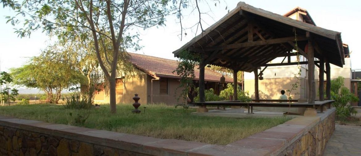 An overview of Khamir Craft Resource Centre - RTF | Rethinking The Future