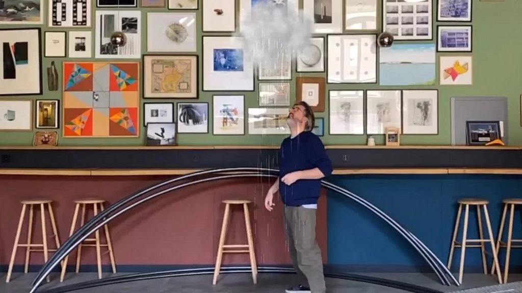 Art in the Age of Augmented Reality: Transforming Perception and ...