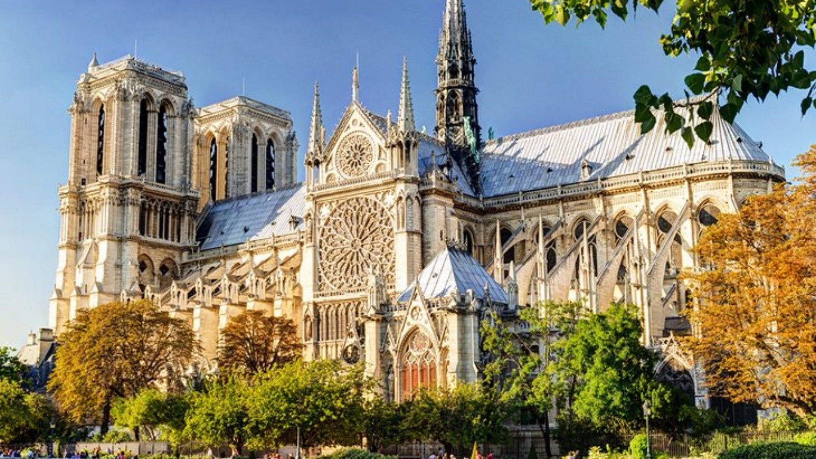 Gothic architecture: history, features, and legacy - RTF | Rethinking ...
