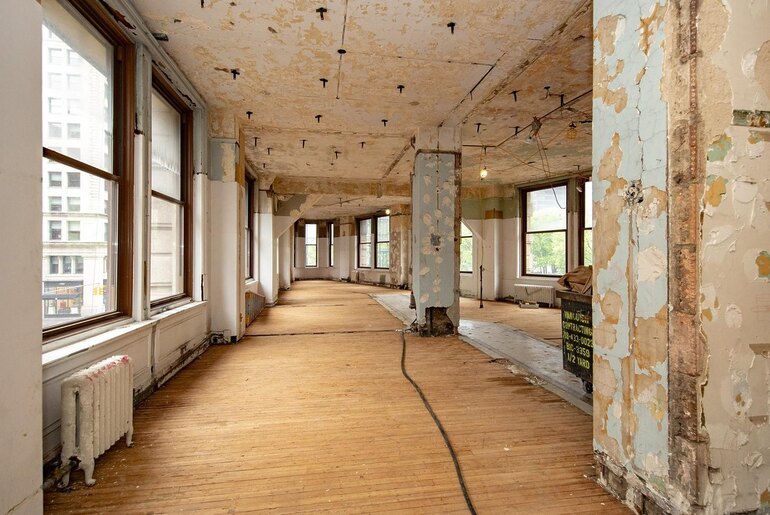Why is Flatiron Building empty - RTF | Rethinking The Future