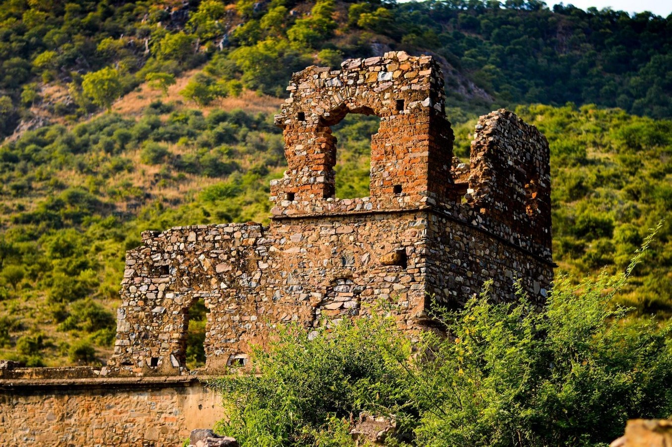 Lost in time: Bhangarh Fort, Alwar - RTF | Rethinking The Future
