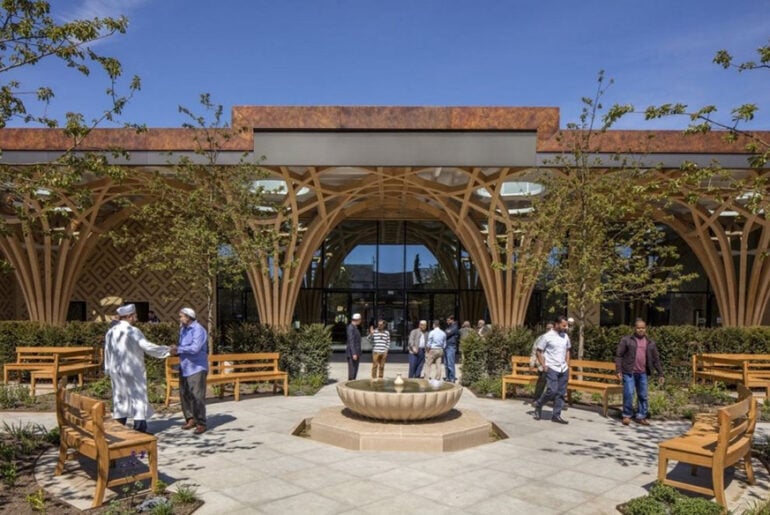 Eco-Mosques: Unveiling Harmony - RTF | Rethinking The Future