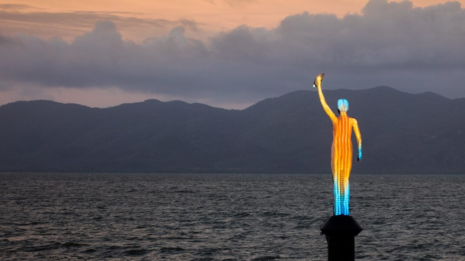 Jason deCaires Talyor: The Sculptor shaping Underwater Museums and Art ...