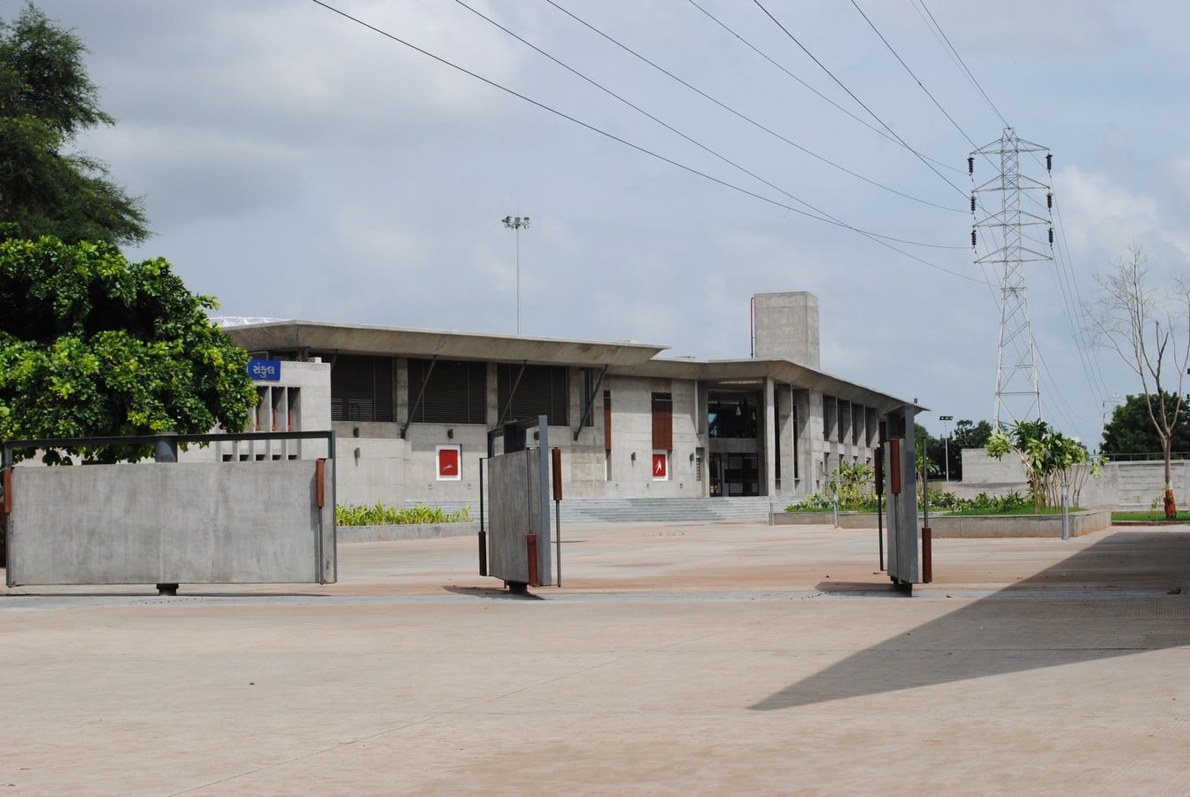 Veer Savarkar Sports Complex by Arya Architects - RTF | Rethinking The ...