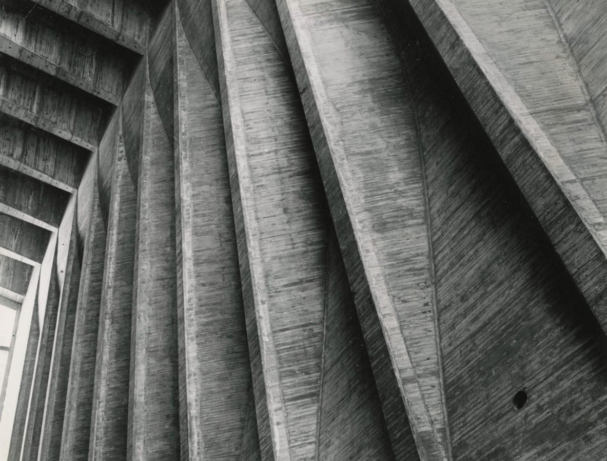 The Architect's Eye vs. The Photographer's Lens: Unveiling the Hidden ...