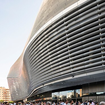 The remodelling of Santiago Bernabéu Stadium by L35 Architects - RTF ...