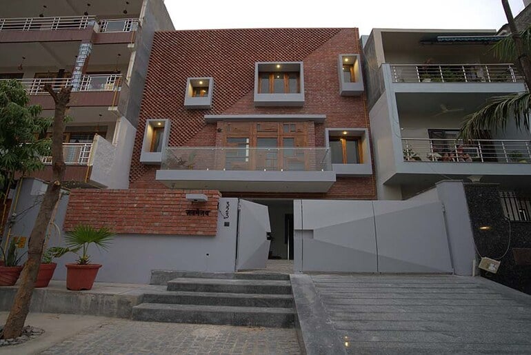 THE BOX HOUSE by OMArchitects - RTF | Rethinking The Future