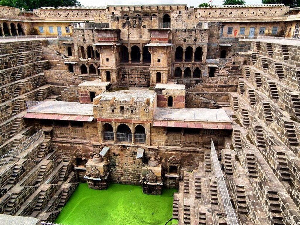 The Role of Stepwells in Sustainable Water Management - RTF ...