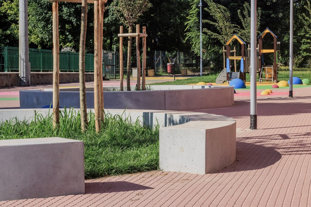 New school square by Studio3Mark - RTF | Rethinking The Future