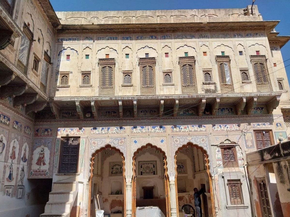 Getting Mesmerized with the Traditional Havelis of Mandawa: A Time and ...