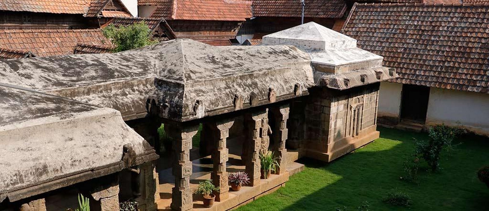 Travel the world: Padmanabhapuram Palace - RTF | Rethinking The Future