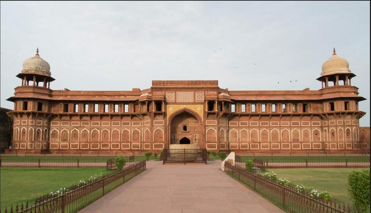 Mughal Architecture: Where East Met West through Cultural Expression ...