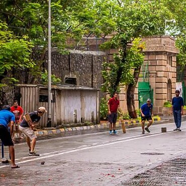 Streets as Urban Activity Centers - RTF | Rethinking The Future