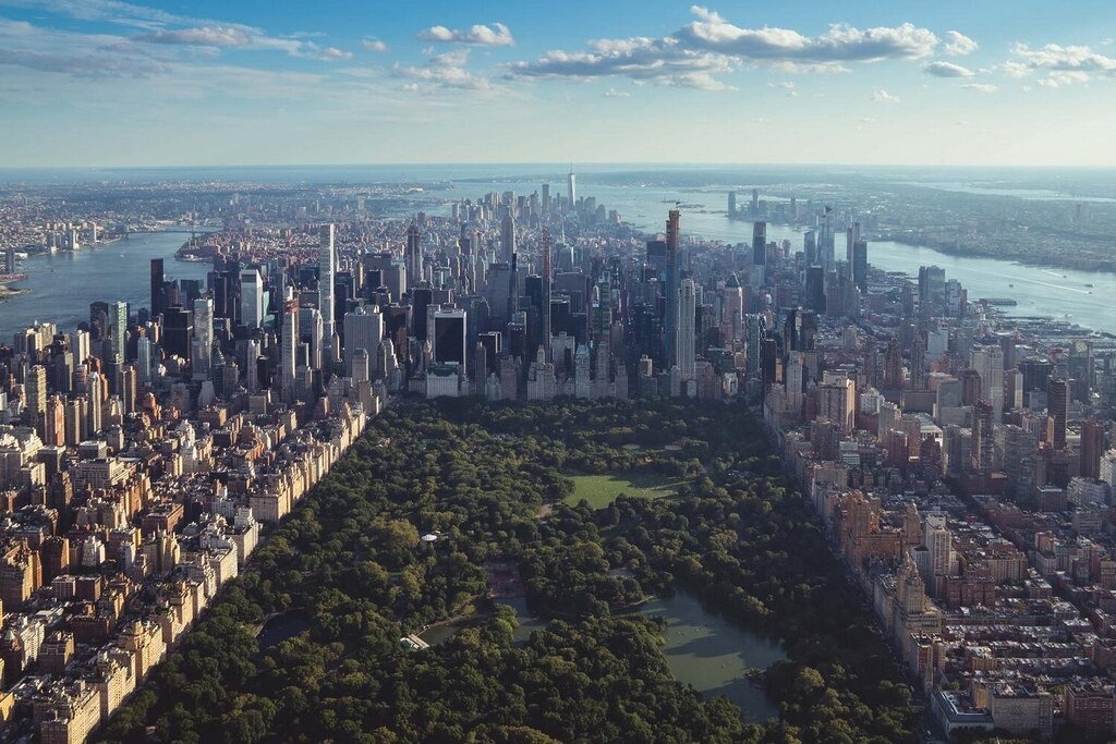 The Role of Architecture in Urban Economic Development - RTF ...
