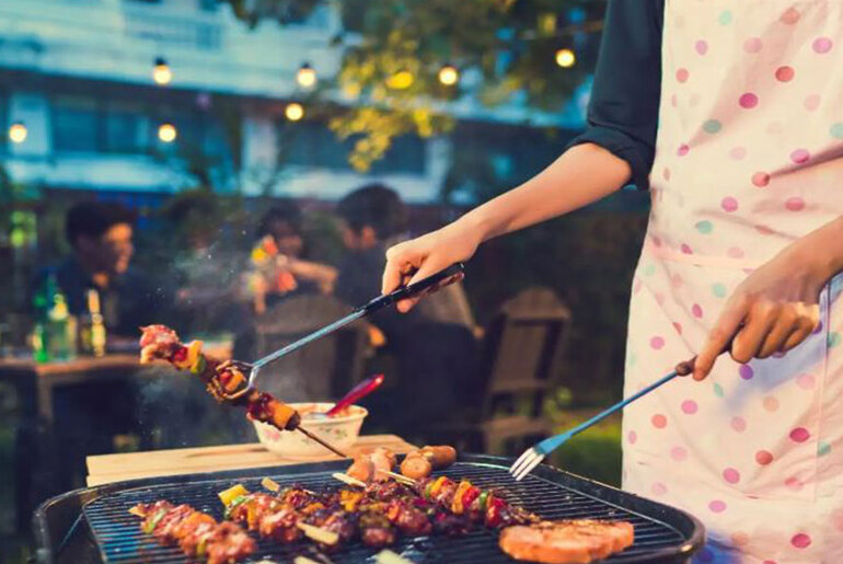 6 Best Tips to Enjoy Your Barbecue Date Night - RTF | Rethinking The Future