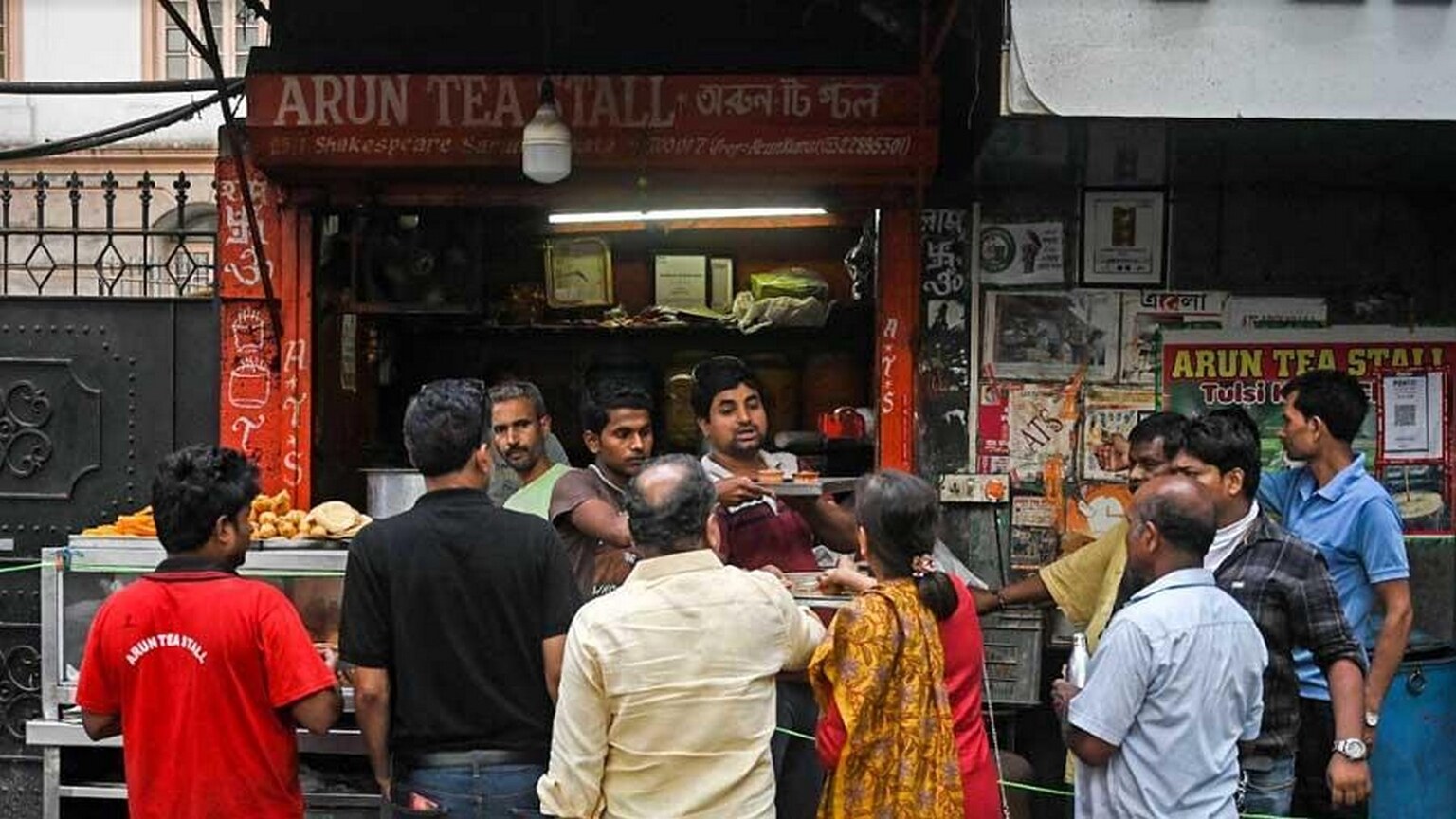 The Role of Streets in Fostering Social Interaction and Community Ties ...