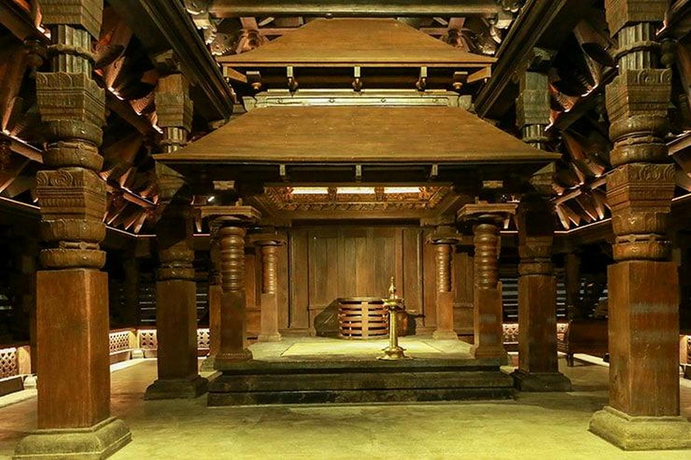 Travel the world: Guruvayur Shri Krishna Temple - RTF | Rethinking The ...
