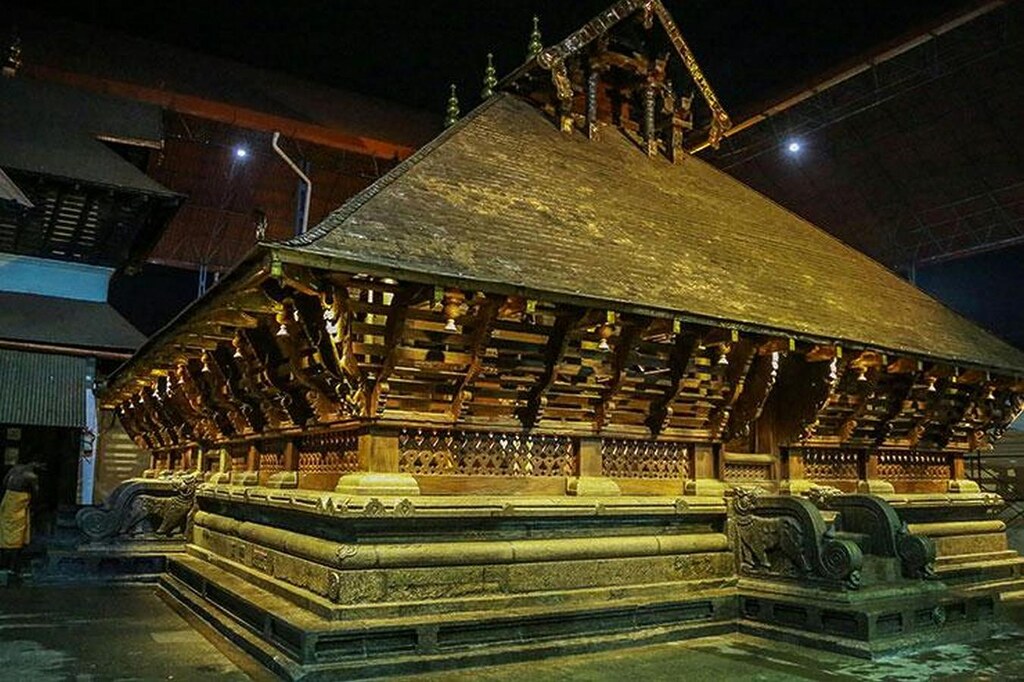 Travel the world: Guruvayur Shri Krishna Temple - RTF | Rethinking The ...