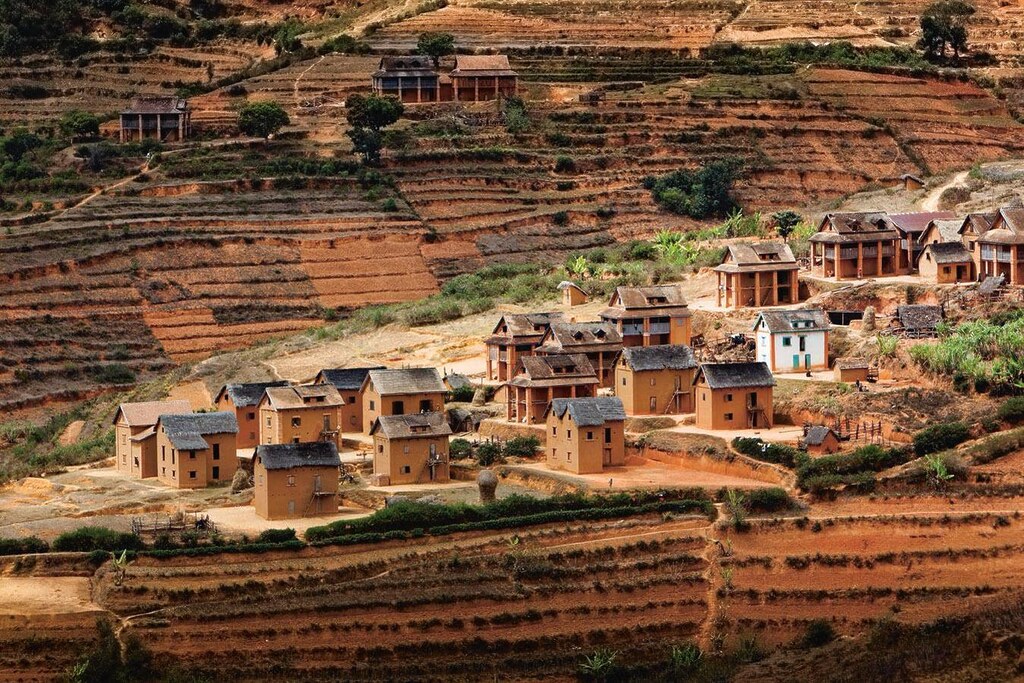 Decoding Sustainable Architecture Through Indigenous Design Practices ...