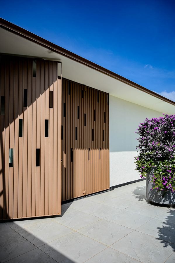 The Cube House by KMN Architects - RTF | Rethinking The Future