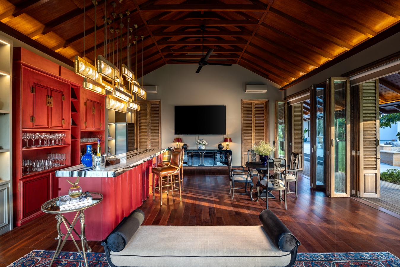 The Art of Designing Open-to-Nature Luxury Entertaining Areas BY Beyond ...
