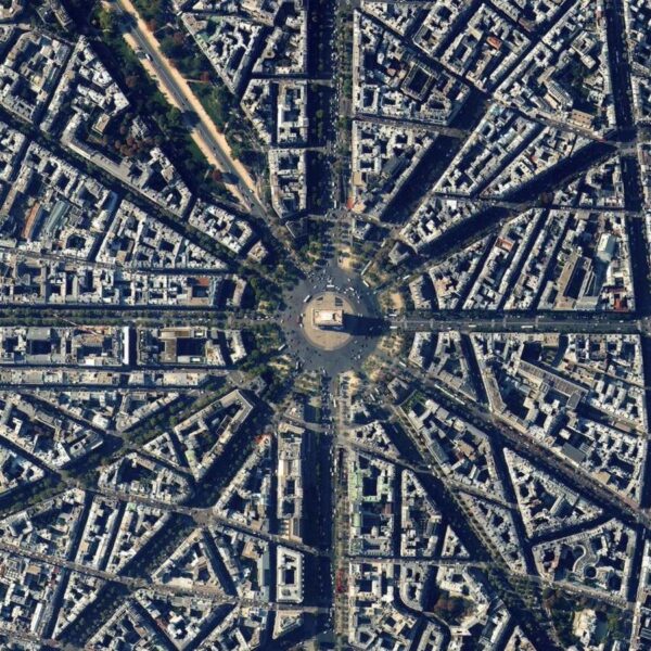 The Role of Architecture in Political Propaganda - RTF | Rethinking The ...