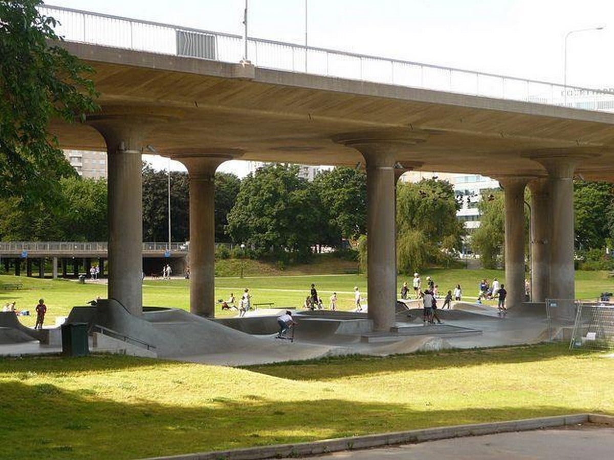 Where the city hides, forgotten spaces and its stories - RTF ...