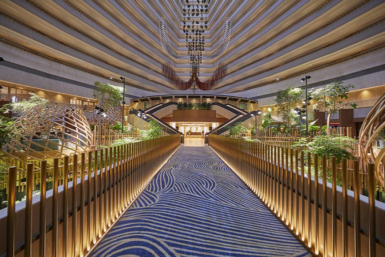Parkroyal Collection Marina Bay by Light Collab - RTF | Rethinking The ...