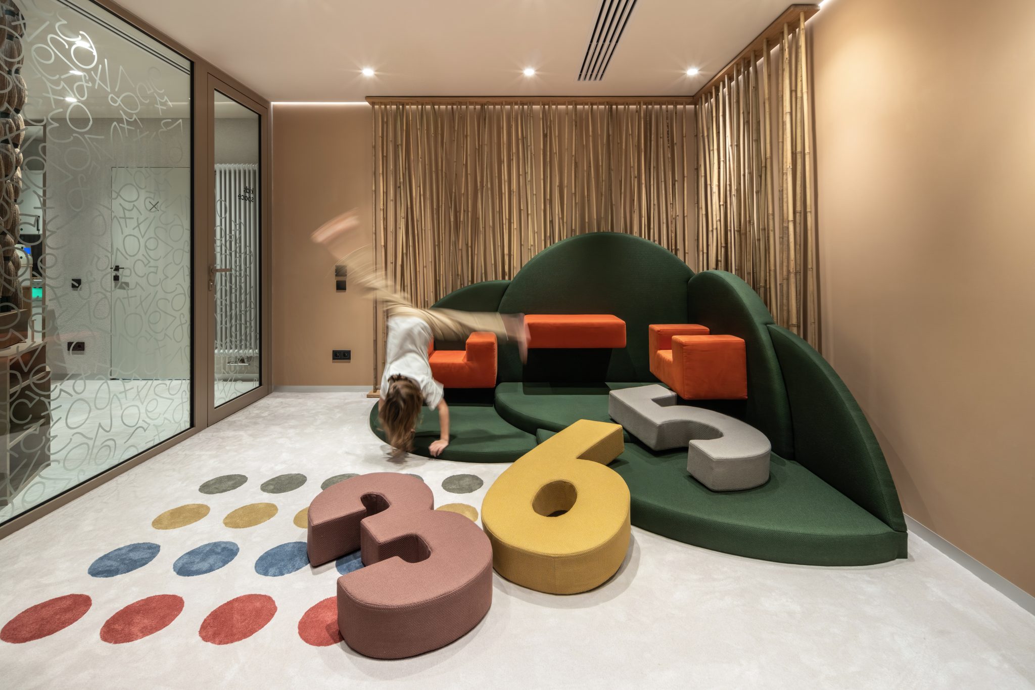 365 STUDIO Obolon by Bogdanova Bureau - RTF | Rethinking The Future