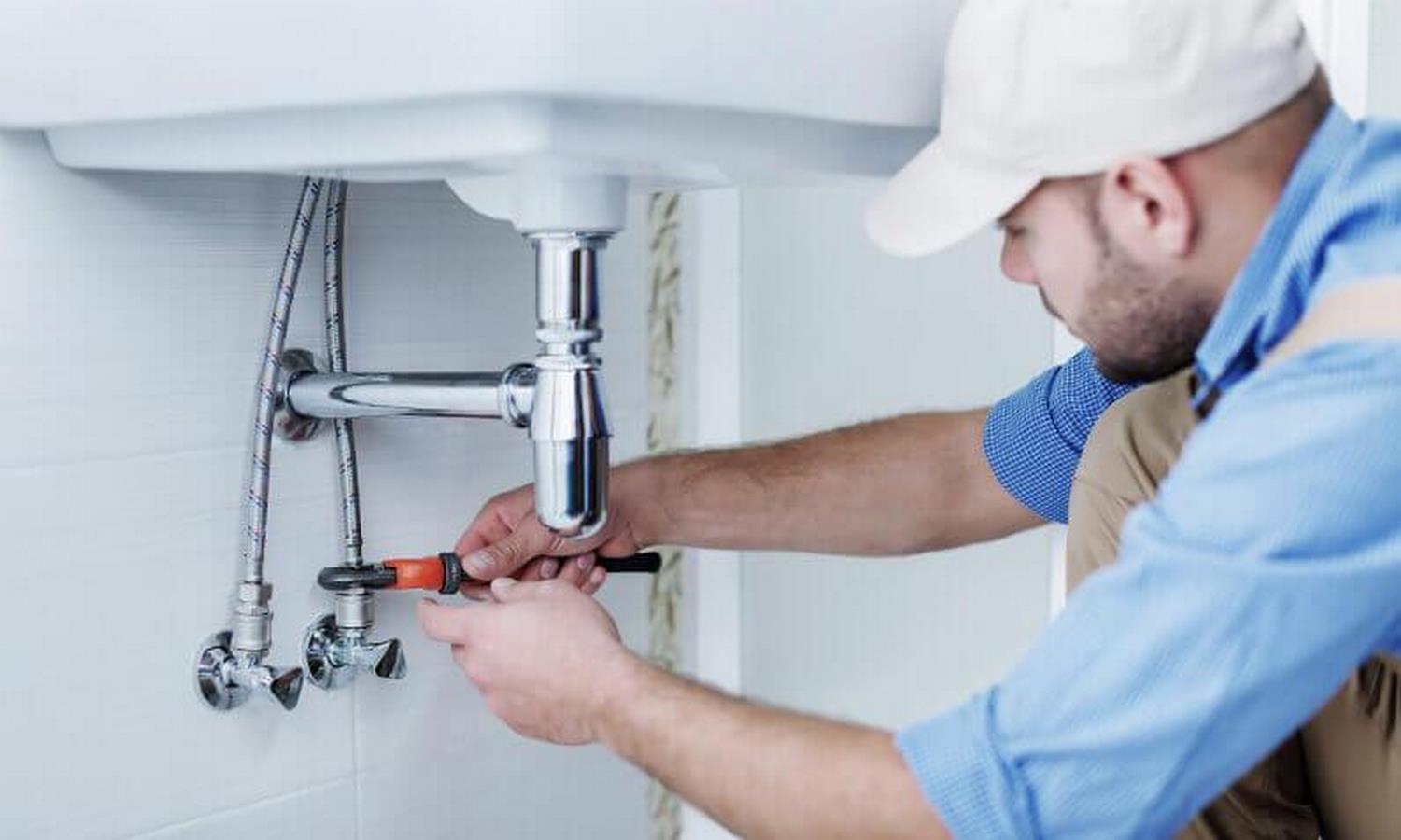3 Signs You Need A Plumbing Contractor For Plumbing Repairs - RTF ...
