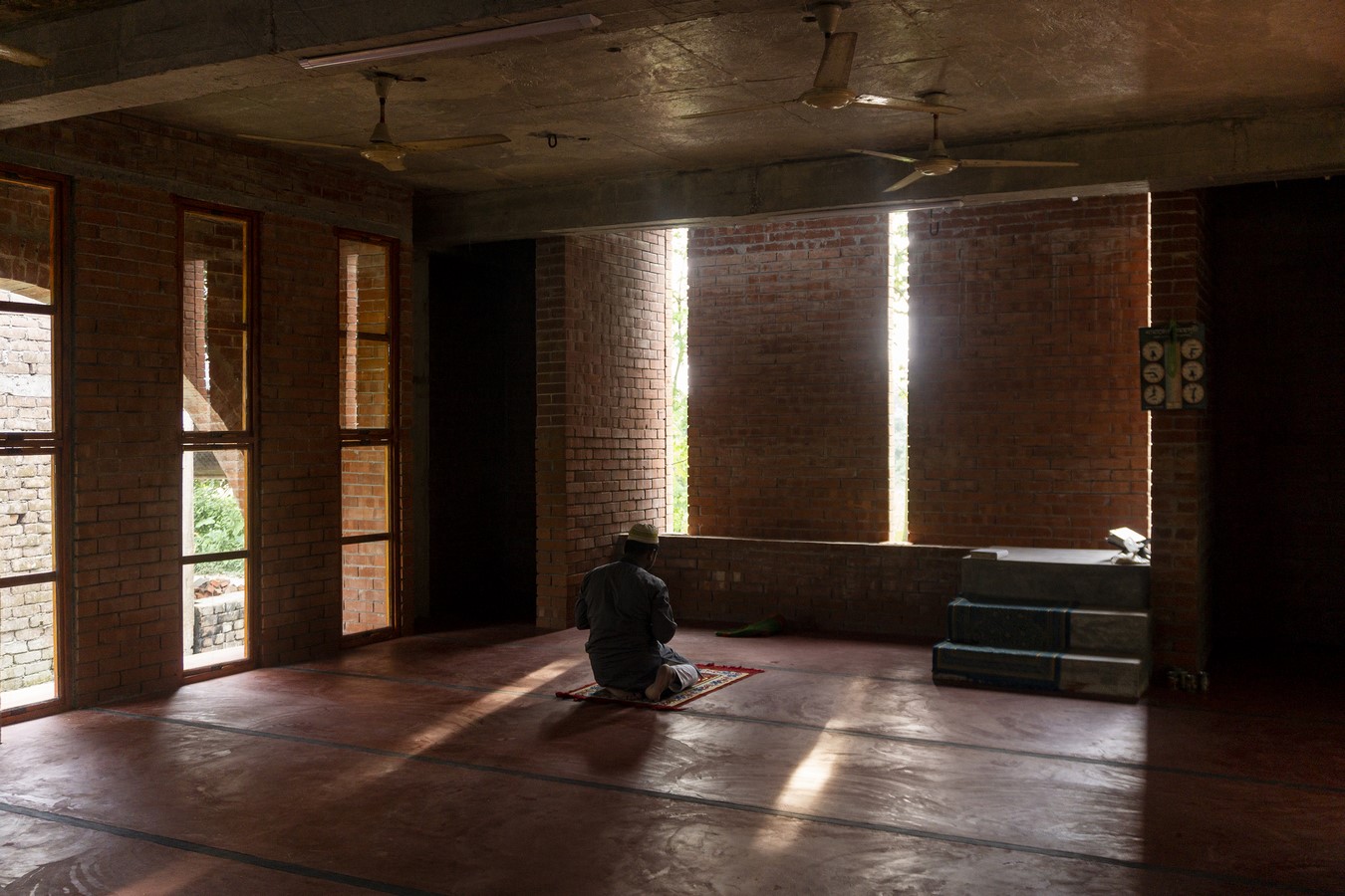 Hasna-Hena Jame Mosque by Adiat & Prasenjeet - RTF | Rethinking The Future